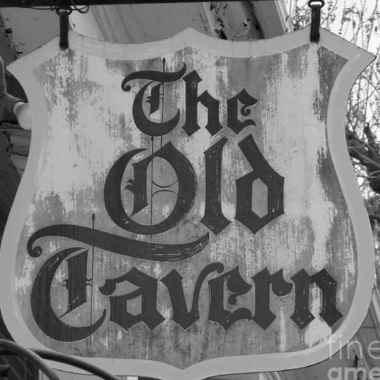 OLDE Tavern, Online Shop | Shopee Malaysia